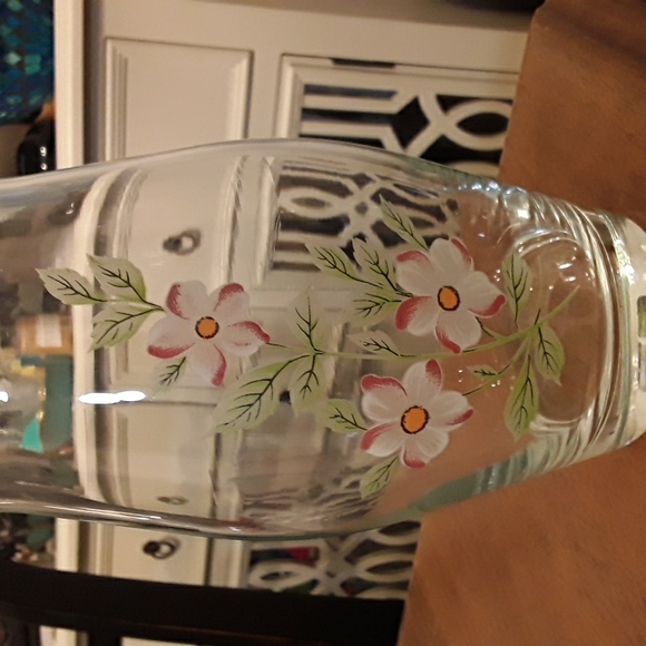 Stylesetter | Accents | Stylesetter 8 Inch Dogwood Painted Vase | Poshmark